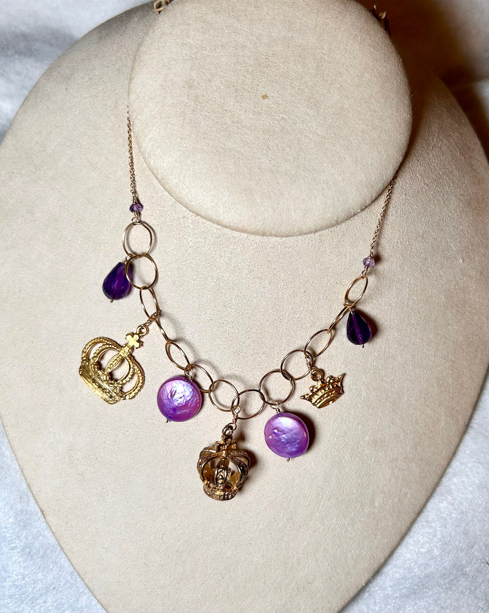 #846 the Royal charm necklace – Rafia
